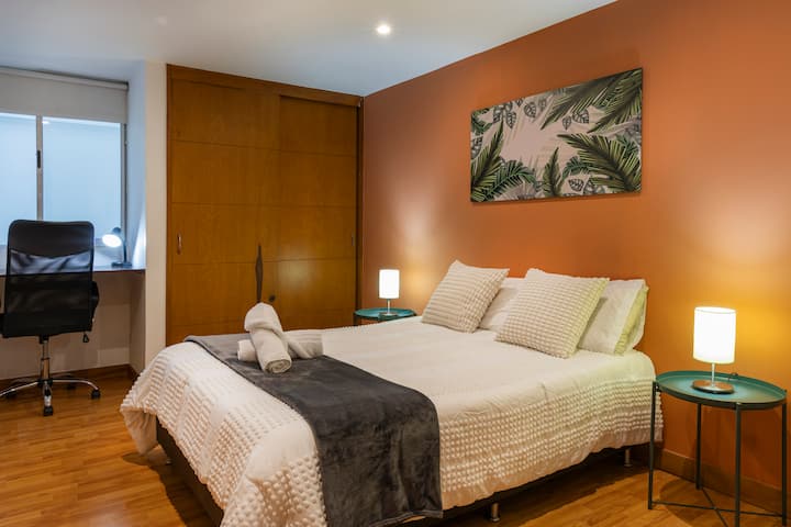 Medellin Poblado Excelente Ubicación Y Muy Seguro - Envigado