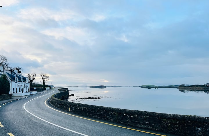 Seafront Cottage Amazing Seaview - Westport, Ireland