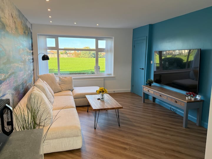 Stewart House
3 Bedroom Home
Newly Renovated - Lytham St Annes