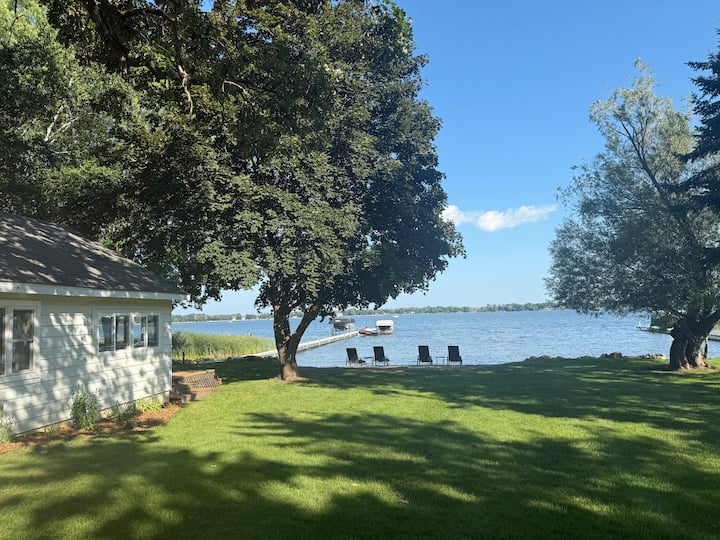 Grand Getaway - Private Beach & Dock, 2br, 1ba - Cold Spring, MN
