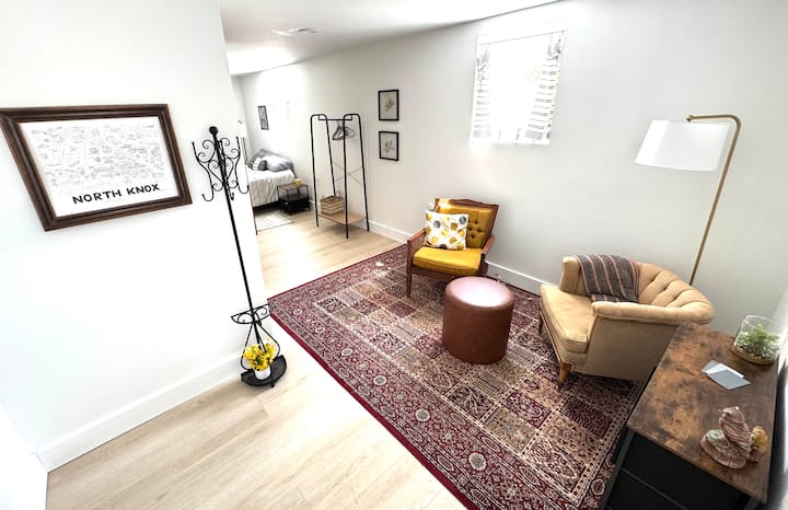 Studio Apt Close To Downtown - Knoxville, TN