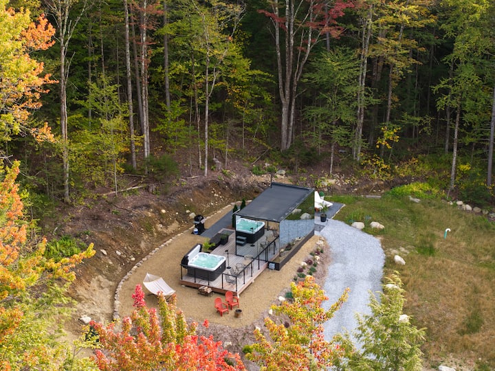 Alpine Reflection + Hot Tub - Vermont