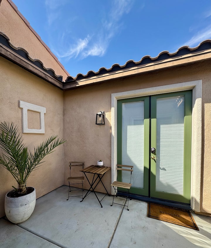 Bright Spacious Casita To Relax - Indio, CA