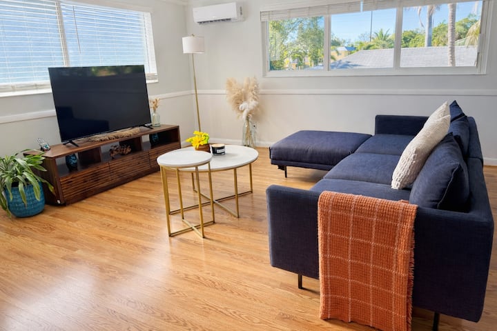Bright Guesthouse | Private Access | Wilton Manors - Margate, FL
