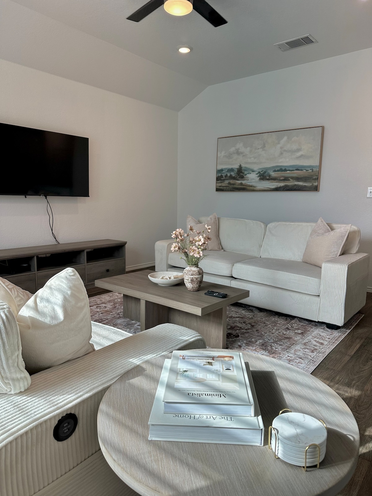 New Home by Tesla, COTA, Airport - Houses for Rent in Austin, Texas ...