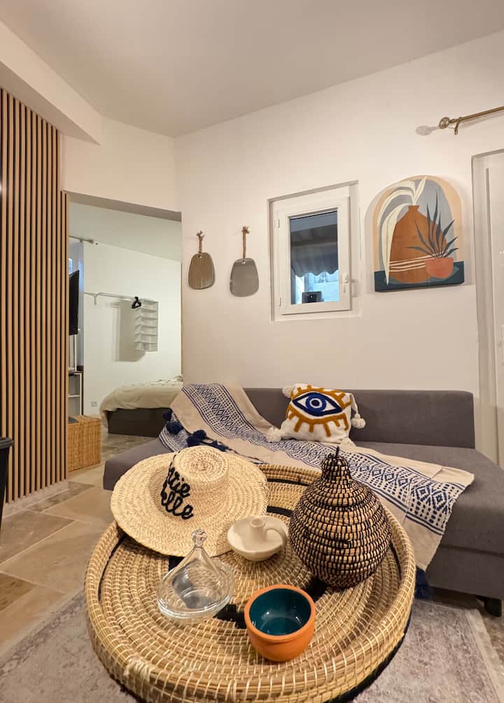 Appart Bain à Remous & Patio - アヴィニョン