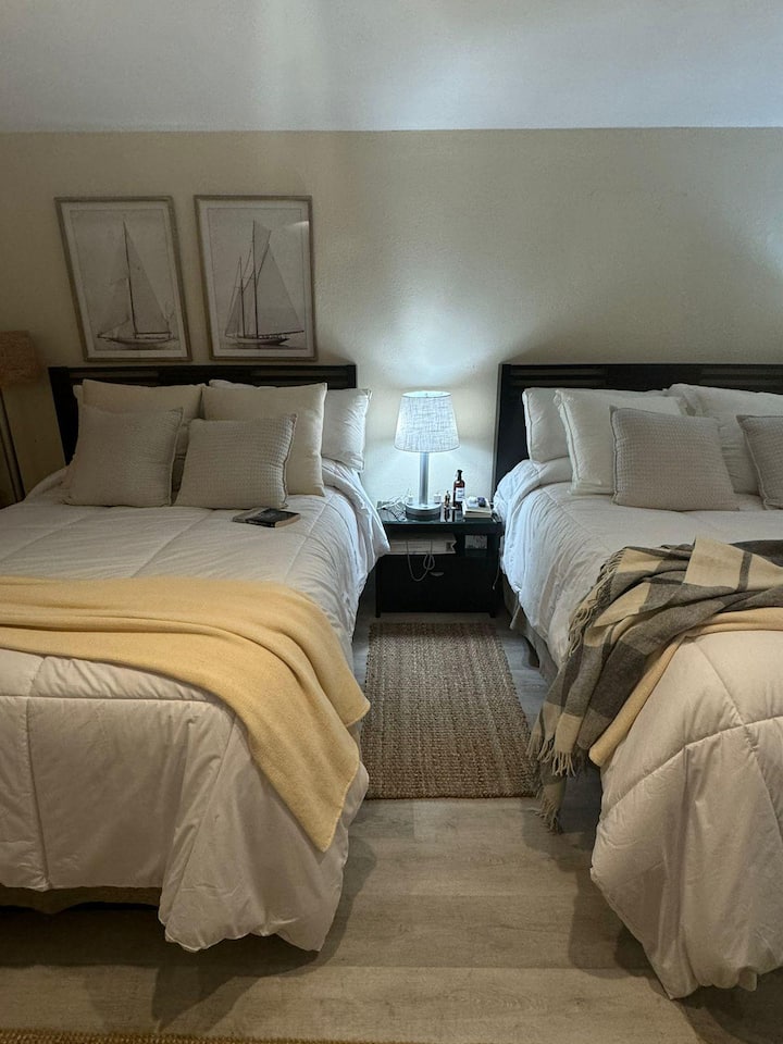 Enjoy An Ocean Front Condo - Sunny Isles Beach, FL