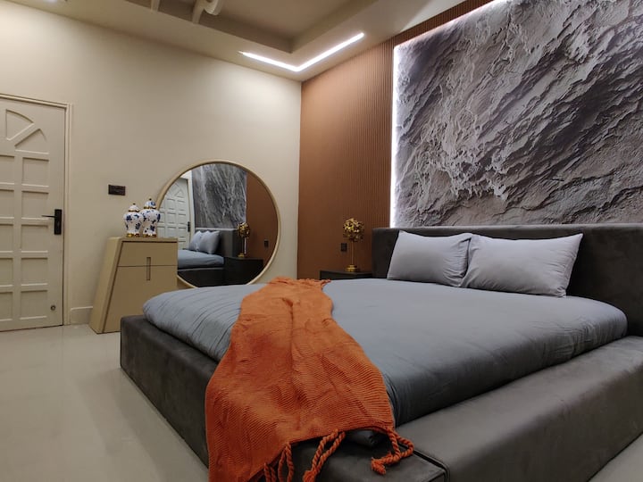 La Casa Sapphire, Gulshan-e-iqbal, Block 6 - Karachi