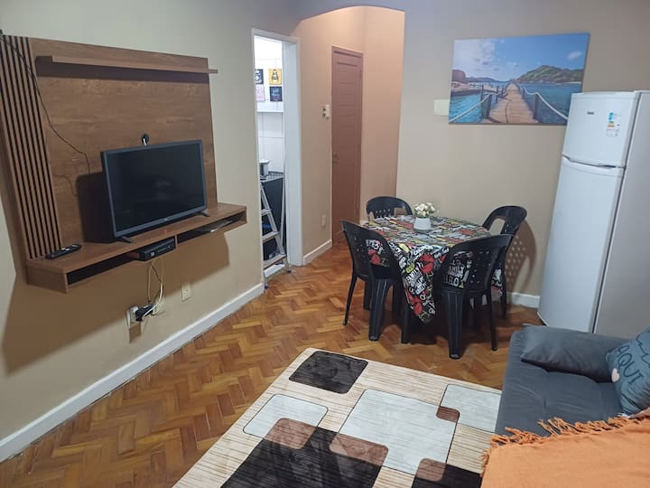 Apto Qto E Sala Copa Super Espaçoso Perto Praia - イパネマ
