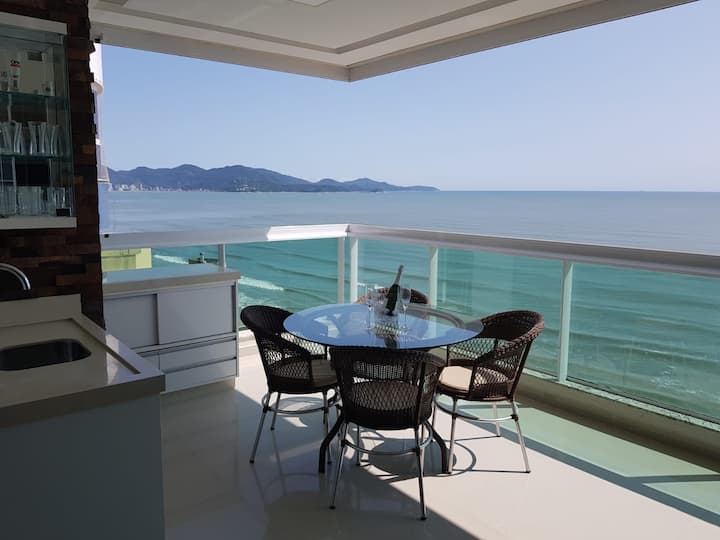 Apartamento Meia Praia Pé Na Areia - Itapema