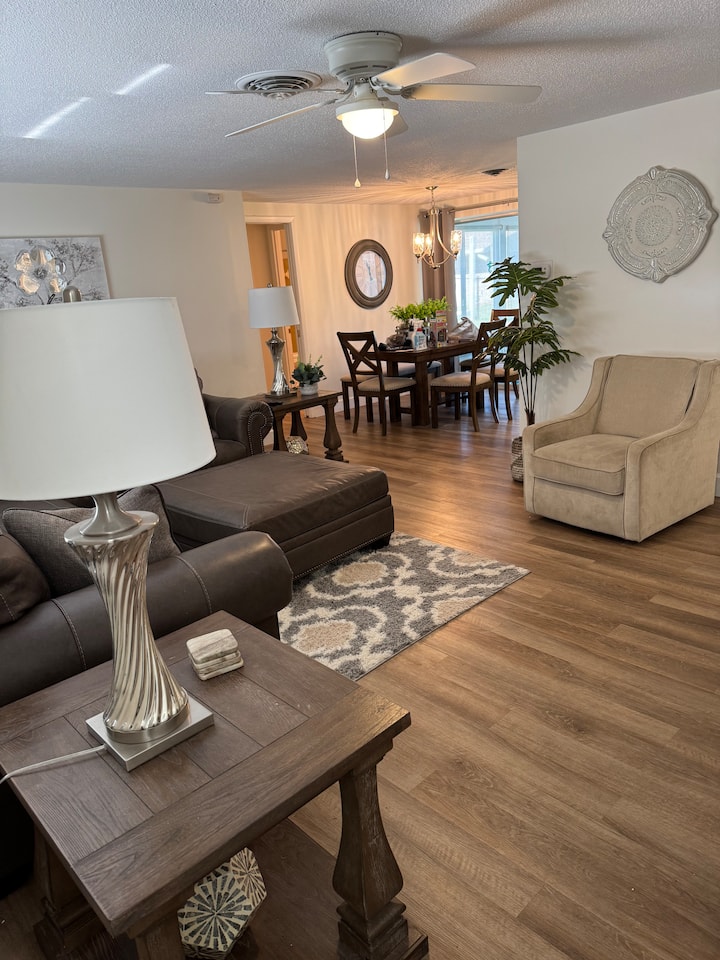 Cozy Home In South Venice - Venice, FL