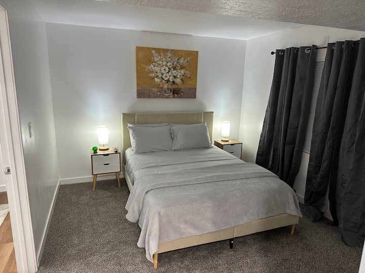 Rustic Basement - Saratoga Springs, UT