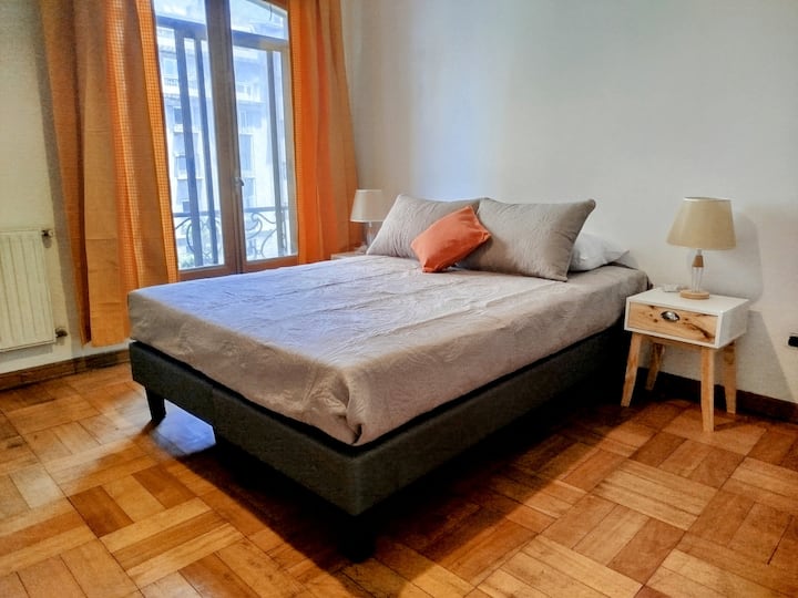 Bello Cuarto En Santiago Turismo - Santiago