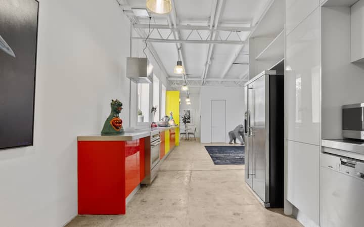 New York-style Loft Living - Crows Nest, Australia