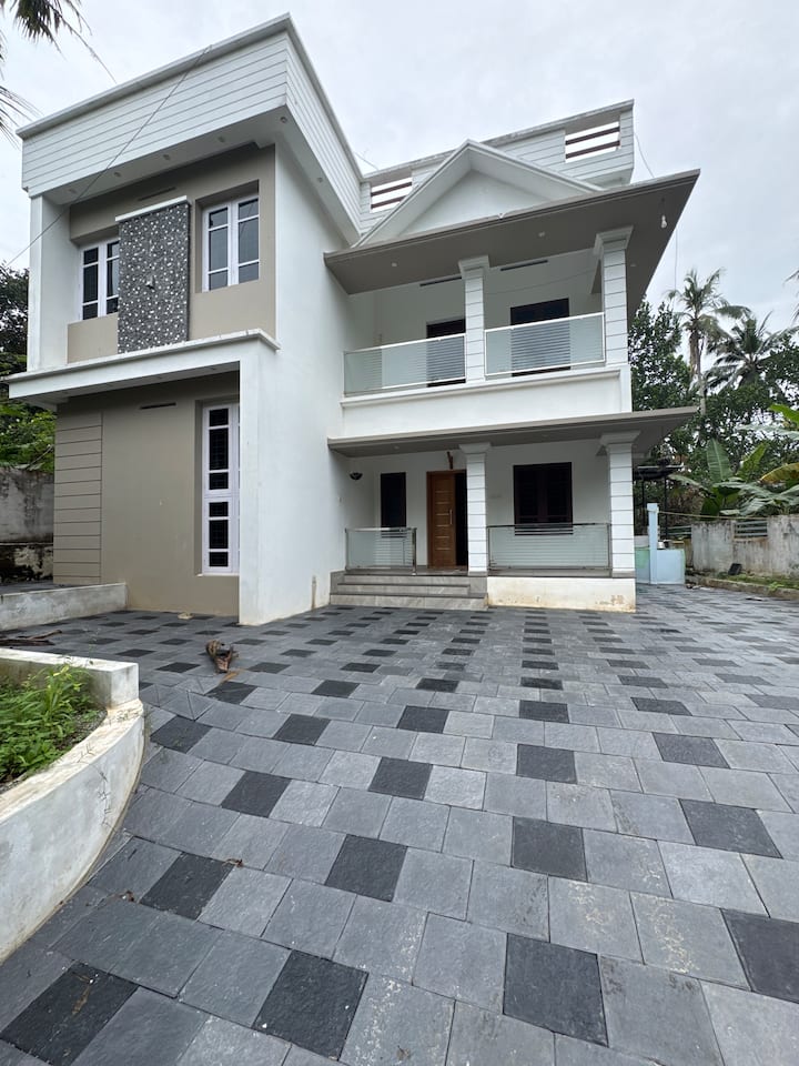 2bhk Holiday Home - Attingal