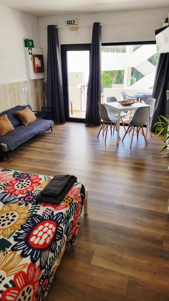 Apartamento A - Praia Dos Alemães/piscina/ Calmo - Albufeira