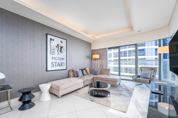 Luxury Apartment In Damac Paramount Towers - Dubaj