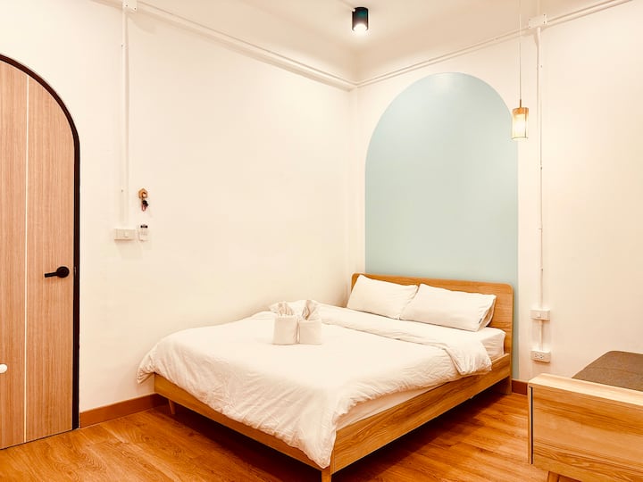 Convenient To Sky Train Station Bts With Cozy Room - Bang Khen
