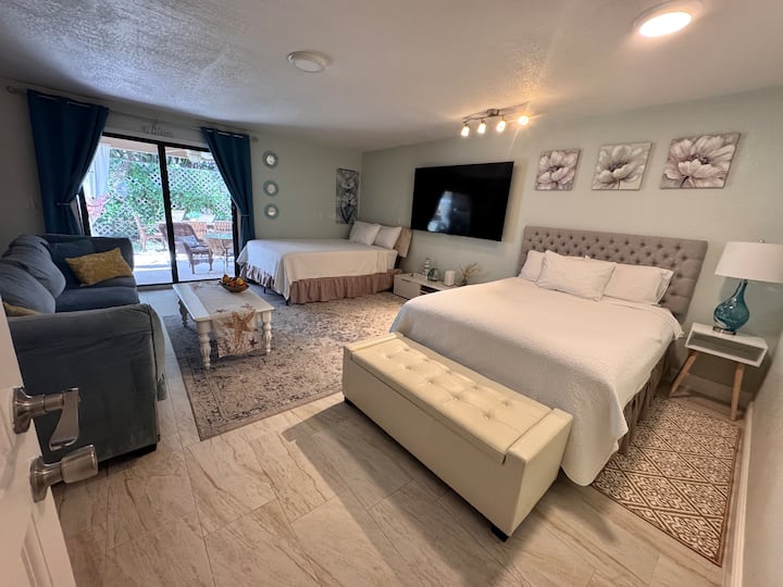 Cosystudio Animaux Bienvenus - West Palm Beach, FL