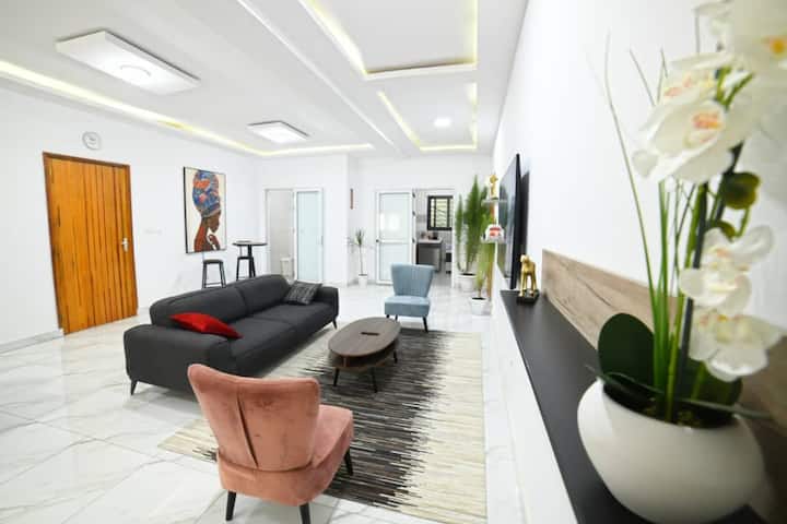 Charming Two Bedrooms Apartment Escape - Abidjan