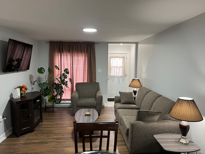 Colonial Two Bedroom Apartment - Stephenville