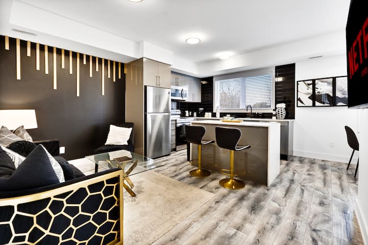 Designer Suite | Family Friendly | 7 Mins To Falls - Niagara Falls