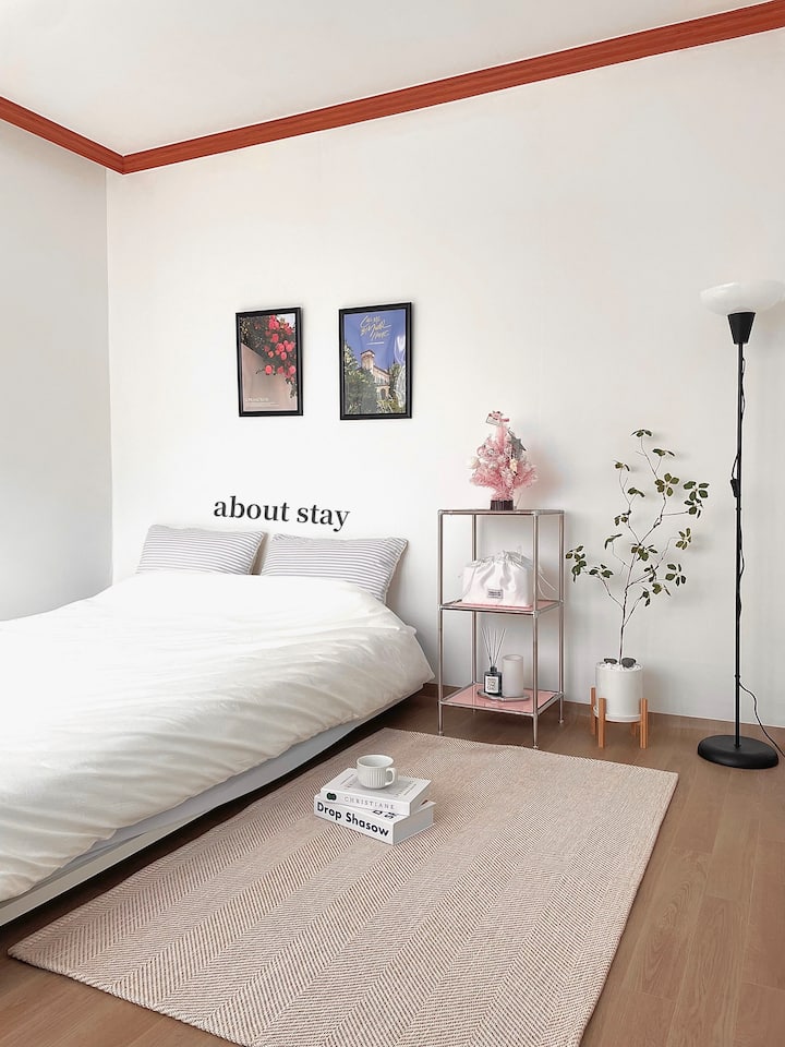 /3월할인/ 짐보관/ 방4욕실2/ 침대5/ 12인/ 해변8분/ 남천시장/ 남천역3분 - Busan