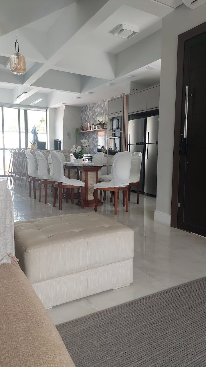 Sobrado Praia Piscina Aquecida Beto Carrero - Penha