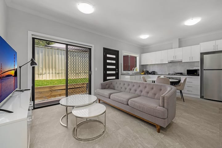 Cosy & Modern 2bdr Granny Flat - Dapto