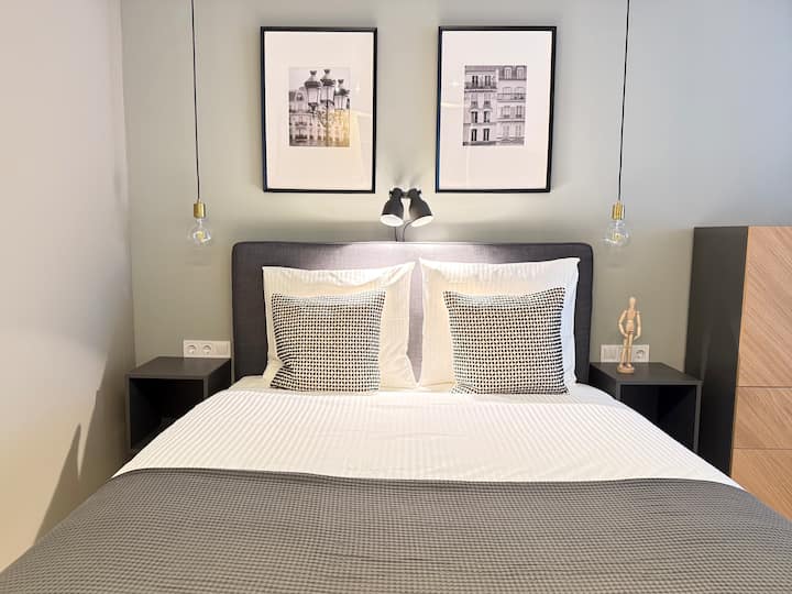 Bright Studio Near Megapark Mall - Kazakhstan