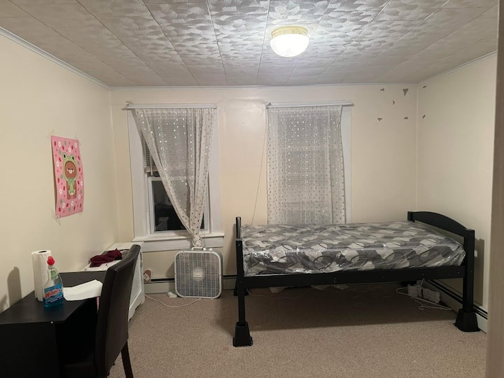 I Have A Bedroom Open - Scranton, PA