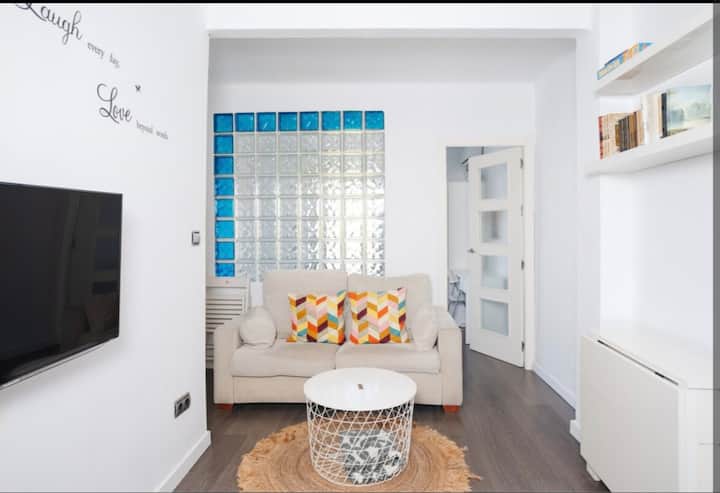 Acogedor Piso Con Balcón - Seville