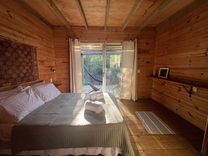 Habitación Arazá - Cama Doble - Uruguay