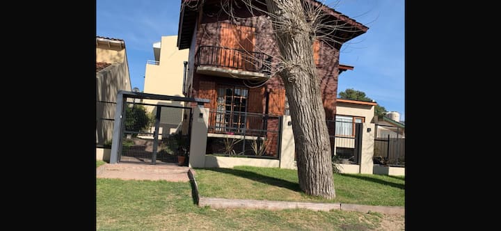 Excelente Departamento Céntrico - Villa Gesell