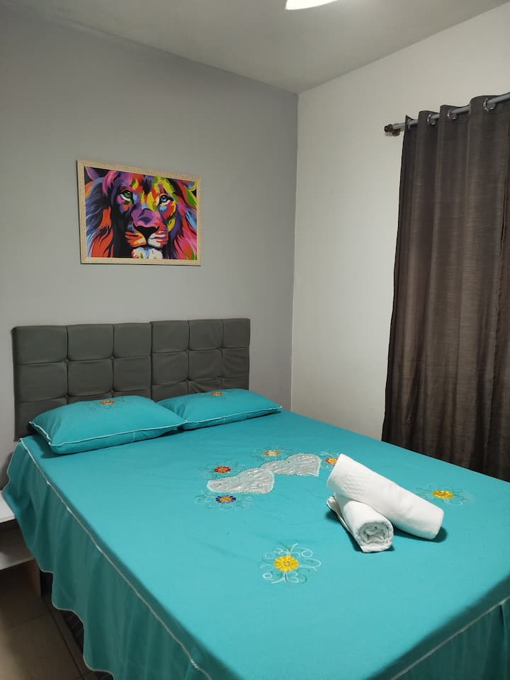 Casa Completa A 10 Minutos Da Praia, Com Garagem. - Rio das Ostras