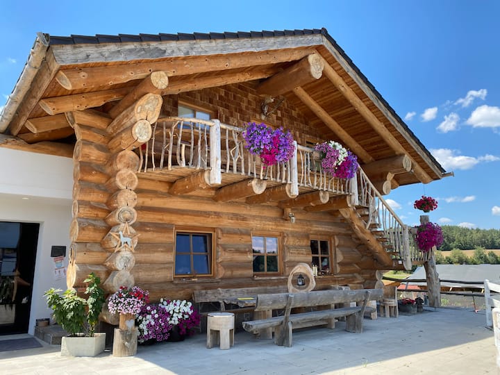 Urlaub Im Holzblockhaus Mitten Auf Der Alpakafarm - Cham