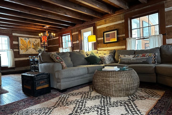 Heated Swim Spa | 5 Private Acres Near Nashville - Brown County, IN