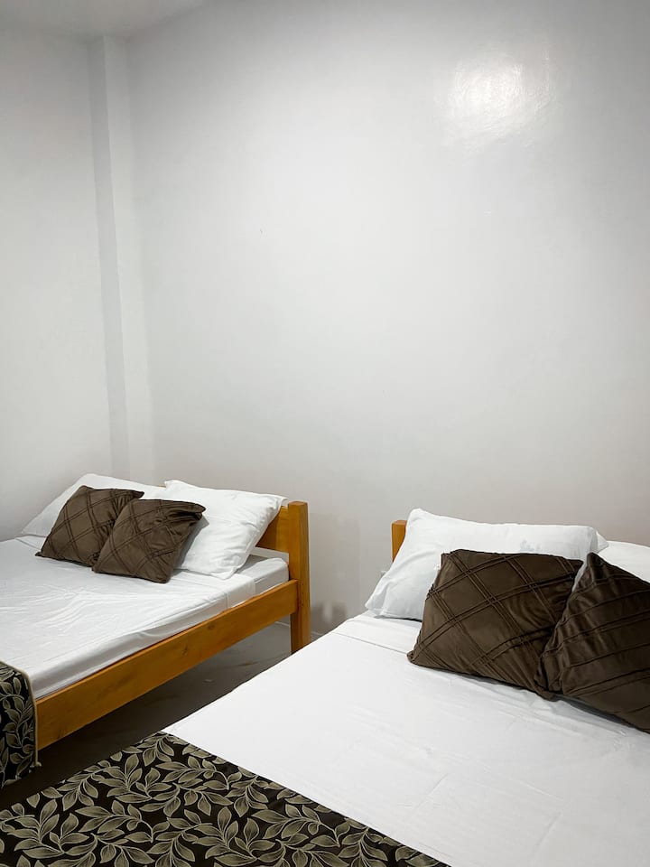 Gonzaga Executives Apartelle - San Jose de Buenavista