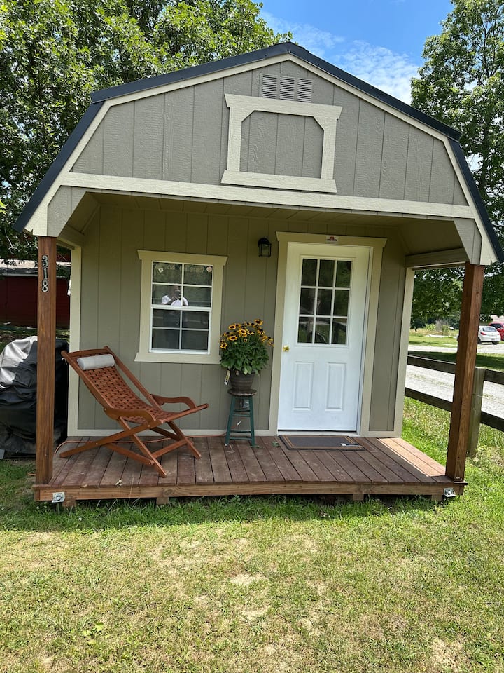 Tiny House At Pocket Wilderness - Dayton, TN