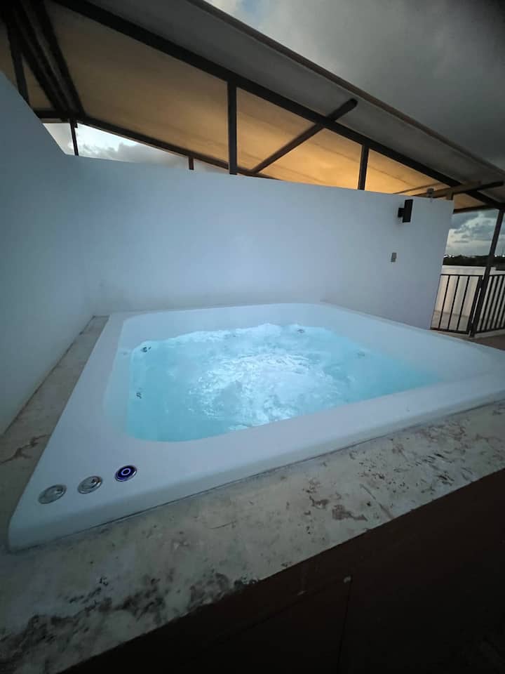 Apartamento Con Jacuzzi, Moderno Y Acogedor. - Punta Cana