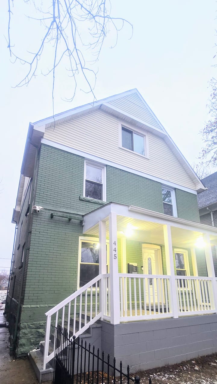 New Modern House, Walk 2 Falls - Niagara Falls, NY