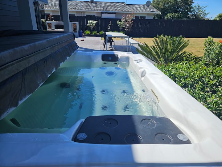 Smart Getaway - New Plymouth