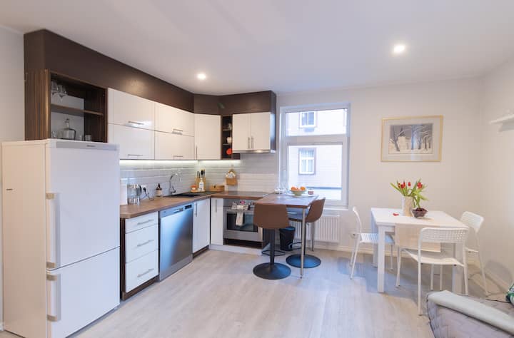 Quiet And Comfy Retreat In The Heart Of Tallinn - Tallin