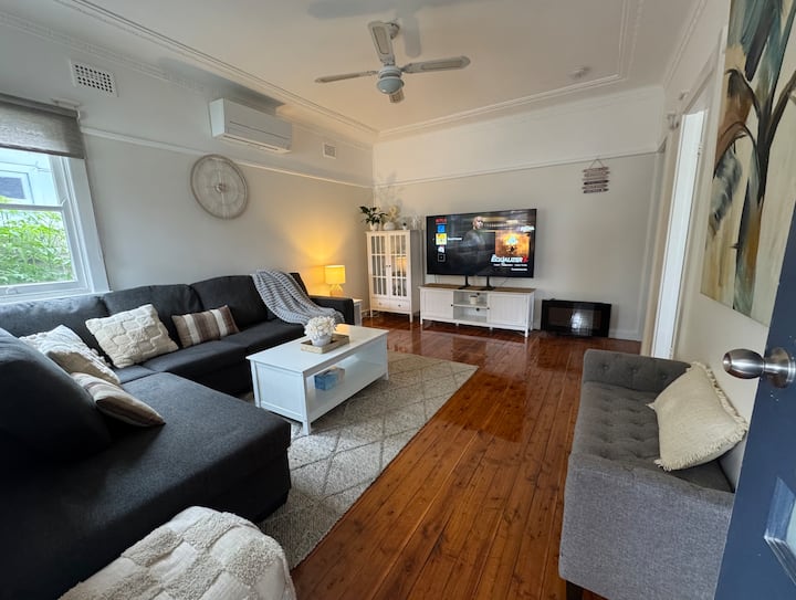 Umina Beach Getaway - Central Coast