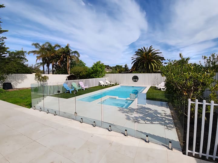 Spa And Poolside Coastal Retreat Aircon Wifi - Melbourne