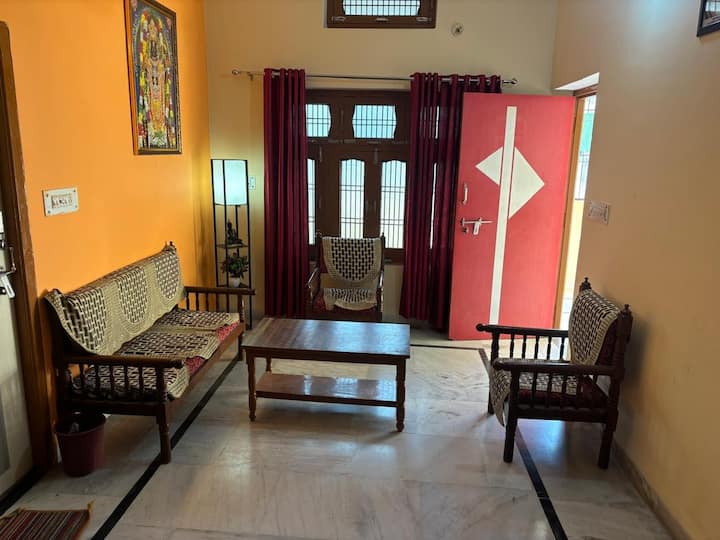 Bhakt Niwas Home Stay (2 Min Walk To Ram Mandir) - Ayodhya