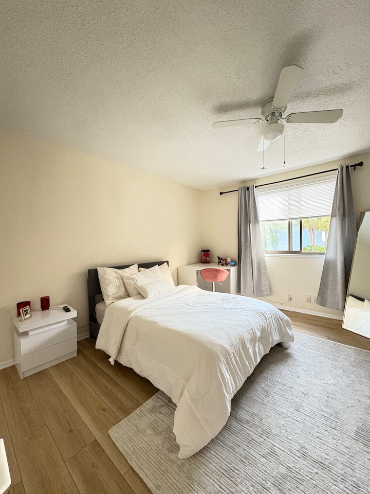 Cozy Spacious Room - Lake Mary, FL