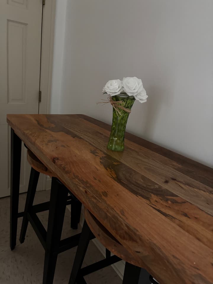 For Travel Medical Pros Only | Room In 2br Unit - New Haven, CT