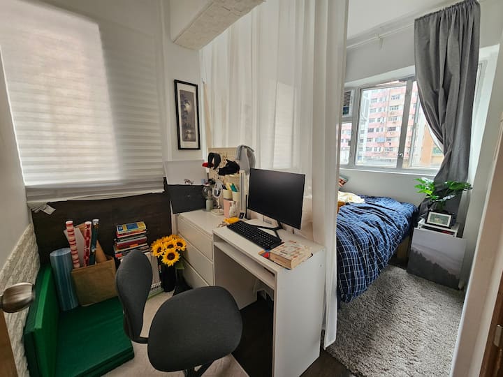 Cozy Stay For Single Girl - North Point