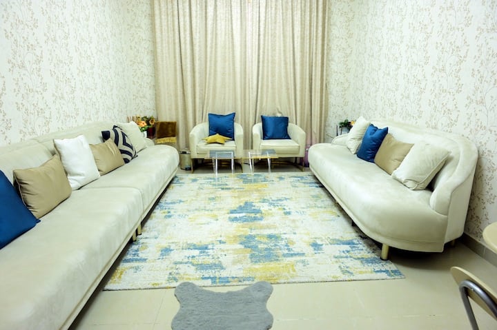 Entire 1bhk With Parking , The Heart Of The City . - Ajman